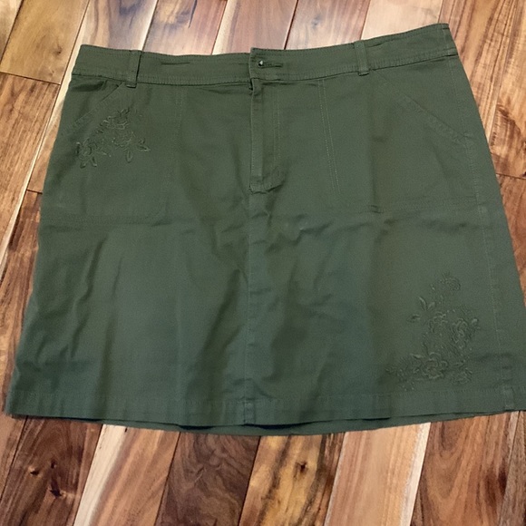 croft & barrow | Shorts | Olive Croft And Barrow Skort | Poshmark